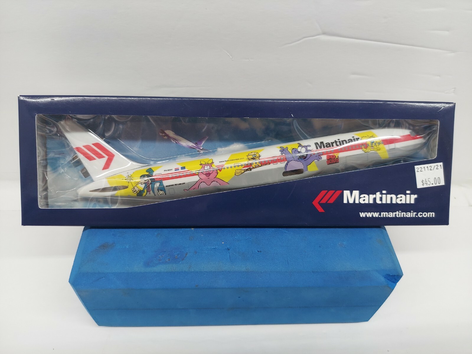 MartinAir B757-200 Model Kit 1/130 | eBay