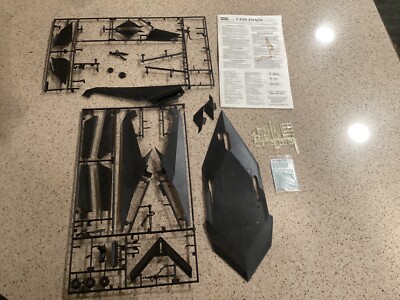 Monogram 1/48 Scale F-117A Stealth Fighter Model Kit | eBay
