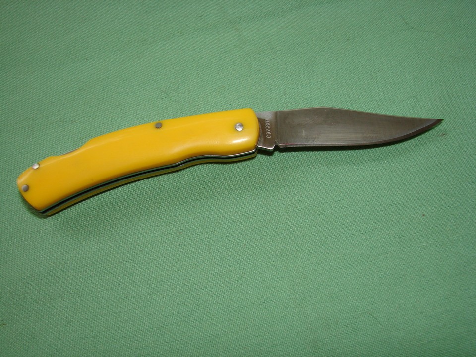 SCHRADE OLD TIMER LOCKBACK SODBUSTER YELLOW SCRIMSHAW W3 3137 TR | eBay