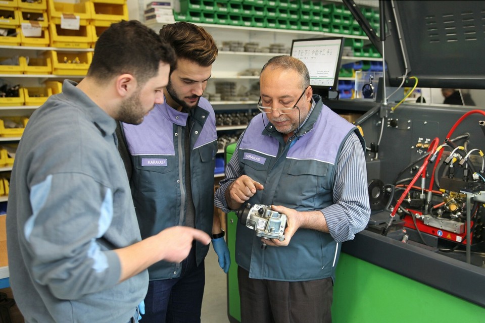 Hochdruckpumpe BMW 320d 520d 2,0d 0445010517 0986437424 0445010574 ...