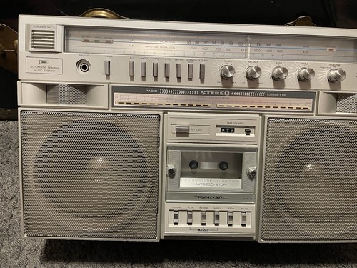 Realistic Scr-8 Boombox 14-778 AM/FM Cassette Boombox- RADIO Works ...
