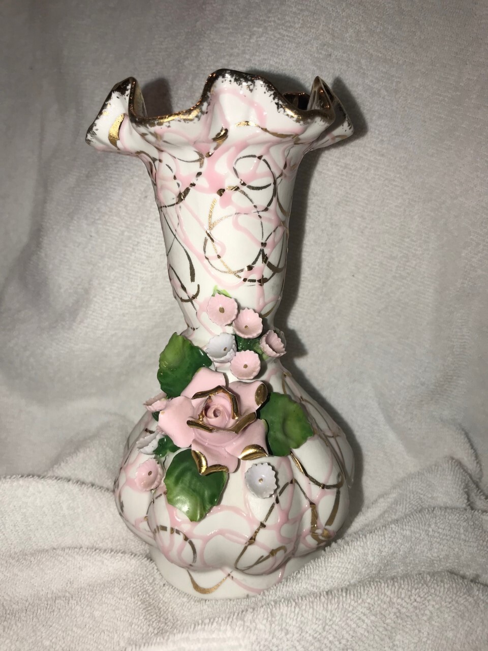 Handpainted Lefton China Vase #70443 - pink and gold, roses, fluted. 6 ...