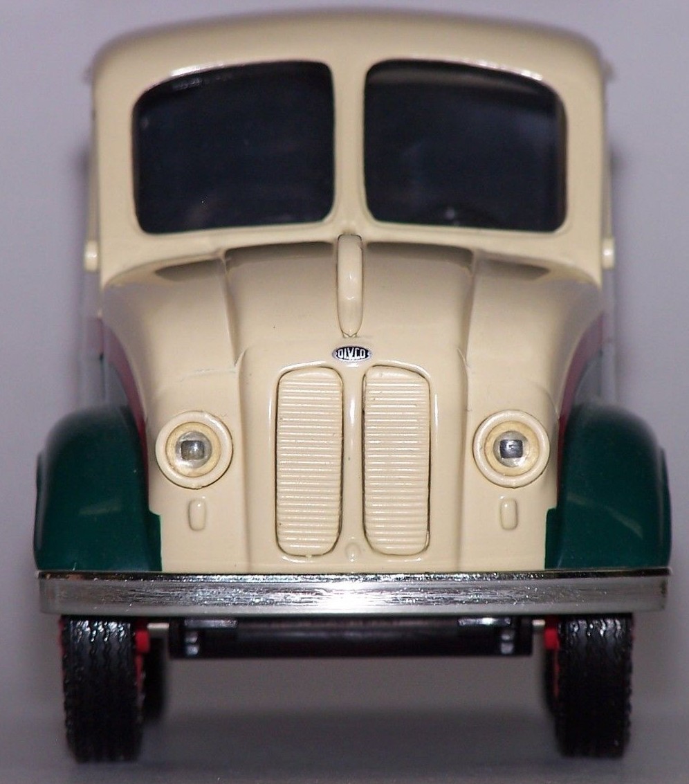 Ertl Collectible 50s Divco Delivery Truck Diecast Metal Louis Trauth ...