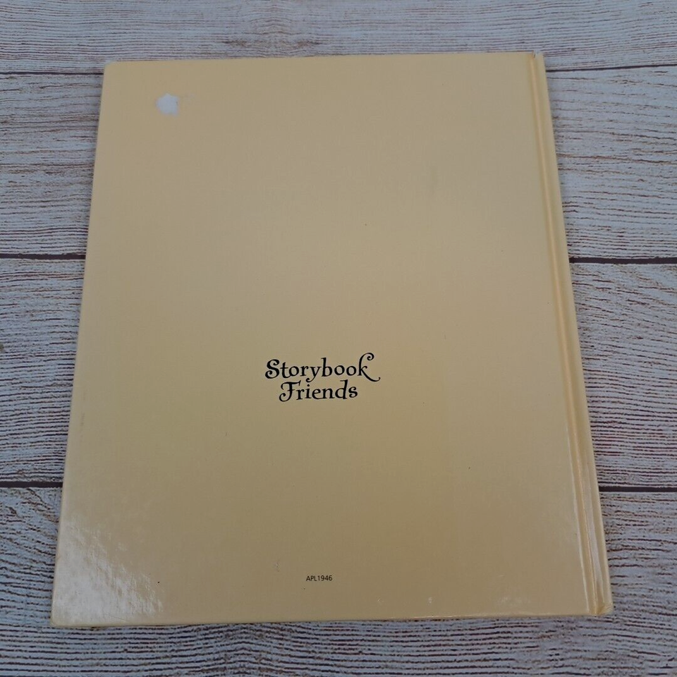 Friendship Saves the Day by Karen Ravn 1998 Hallmark Children's Story ...