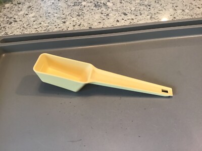 Vintage Foley Yellow Long Handle Plastic Laundry Scoop Measuring Cup 1/ ...