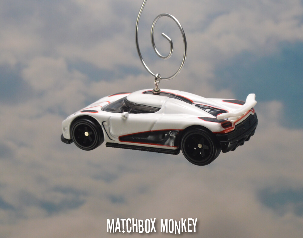 White Koenigsegg Agera R Christmas Ornament 1/64 Adorno RARE Fast ...