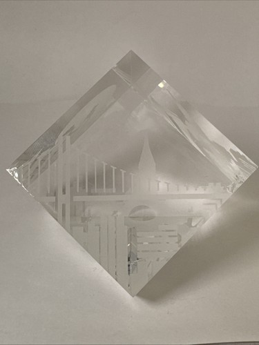 Steuben Glass Crystal Cube New York City Skyline Prism Paperweight ...
