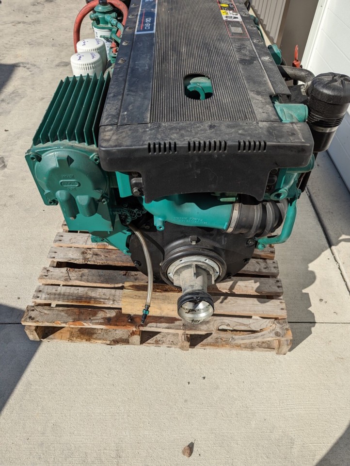 VOLVO PENTA D6 310 HP Marine Diesel Engine EVC D6-310 D6-310A-B | eBay
