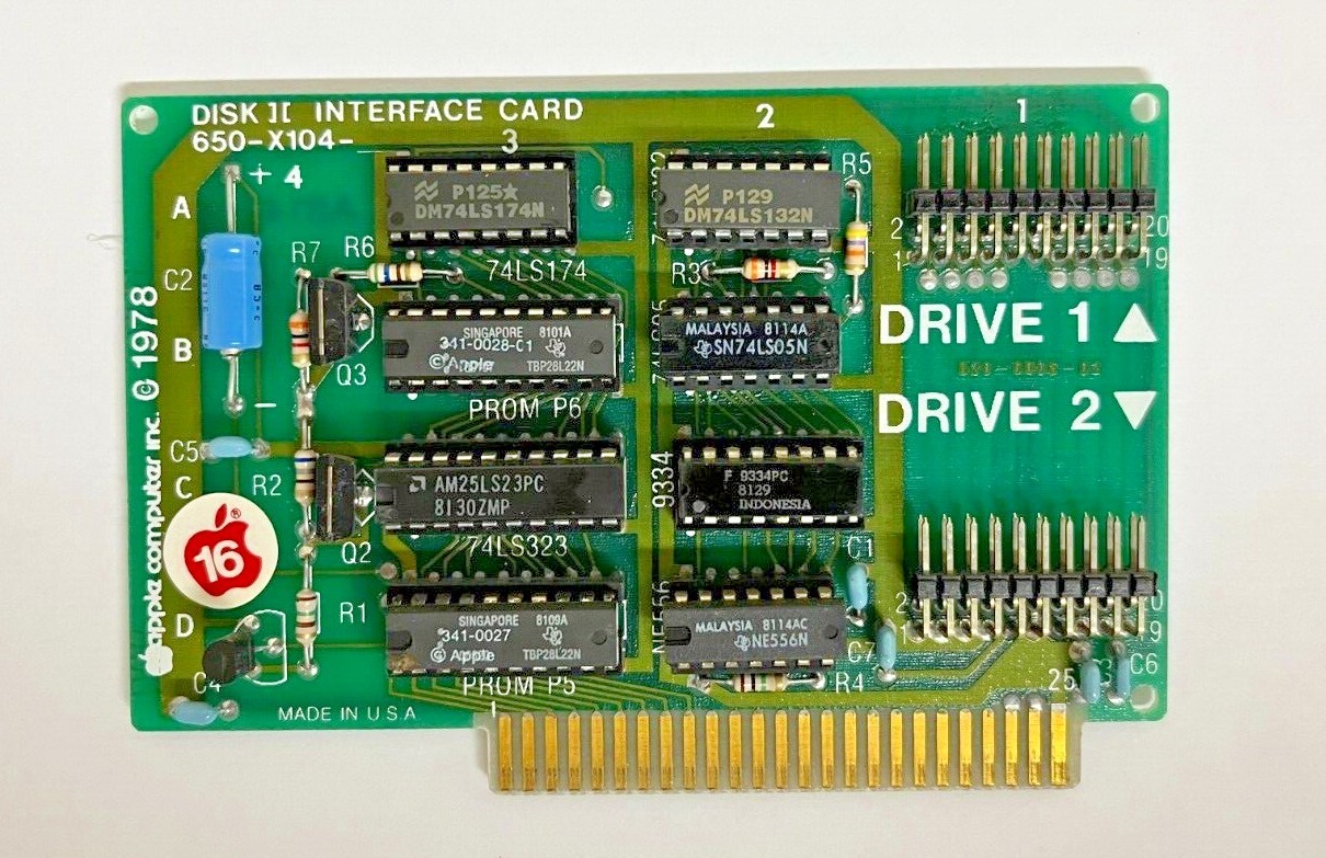 Apple II Floppy Disk Drive 2 A2M0003 + Apple II Disk II Interface Card ...