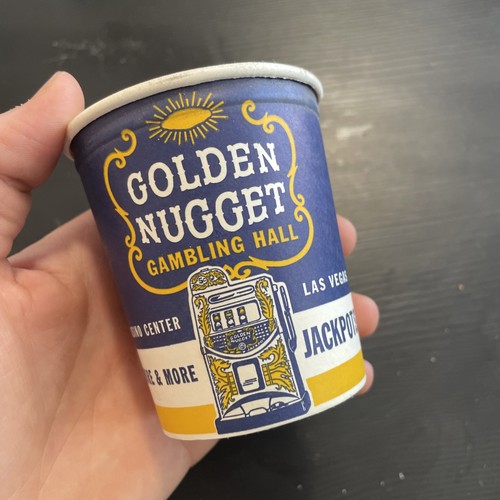 RETRO Paper Souvenir Cup Casino Travel US Las Vegas Chip Coin Golden ...