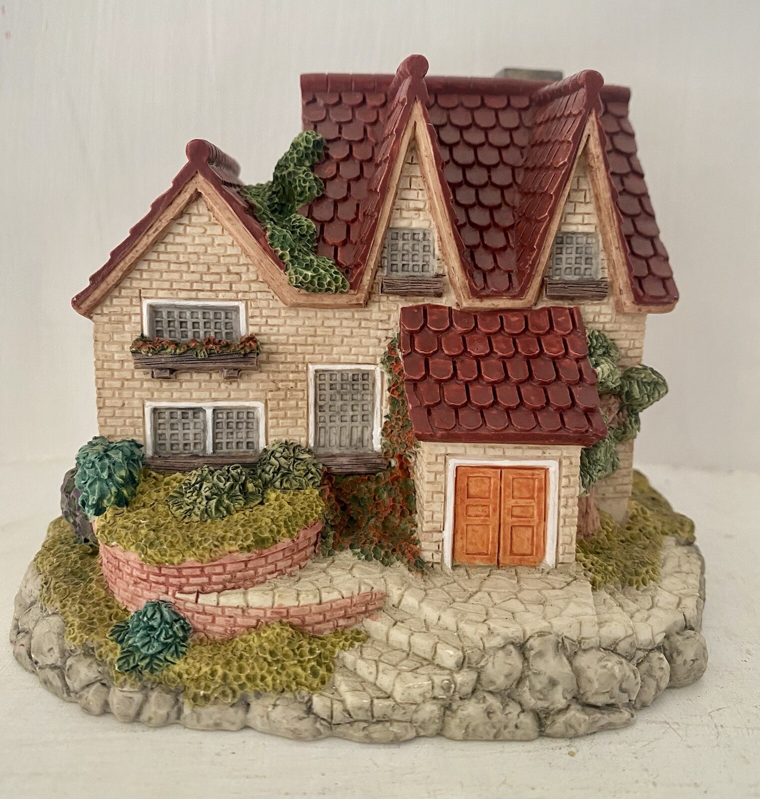 OLDE ENGLAND'S CLASSIC COTTAGES 4" Resin Cottage THE KENT - EUC! | eBay
