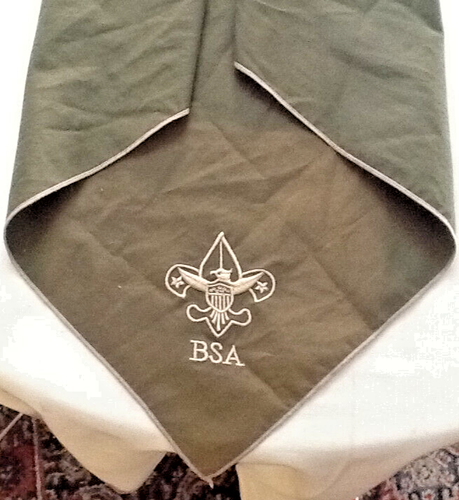 BOY SCOUT SCARF DARK GREEN W/ SILVER EDGE 44 X 30" BSA NECKERCHIEF ...