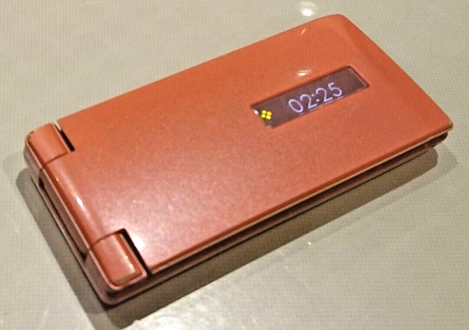 DOCOMO SHARP SH-03E STYLISH series PINK Flip phone cell phone garakei ...