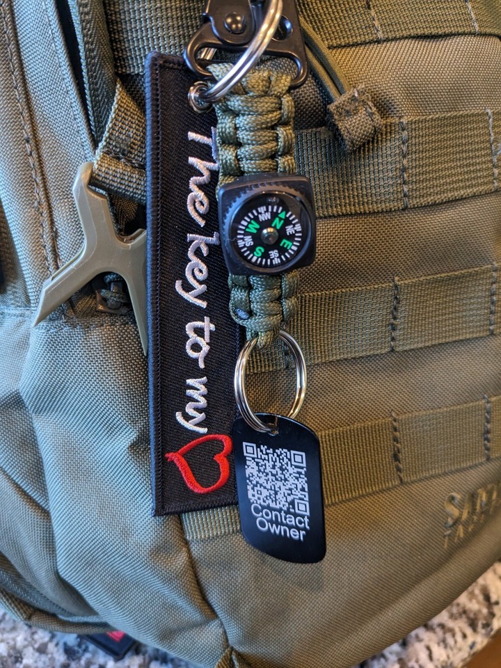 Personalized Metal Luggage tag Google Keychains QR Code Quick Response ...