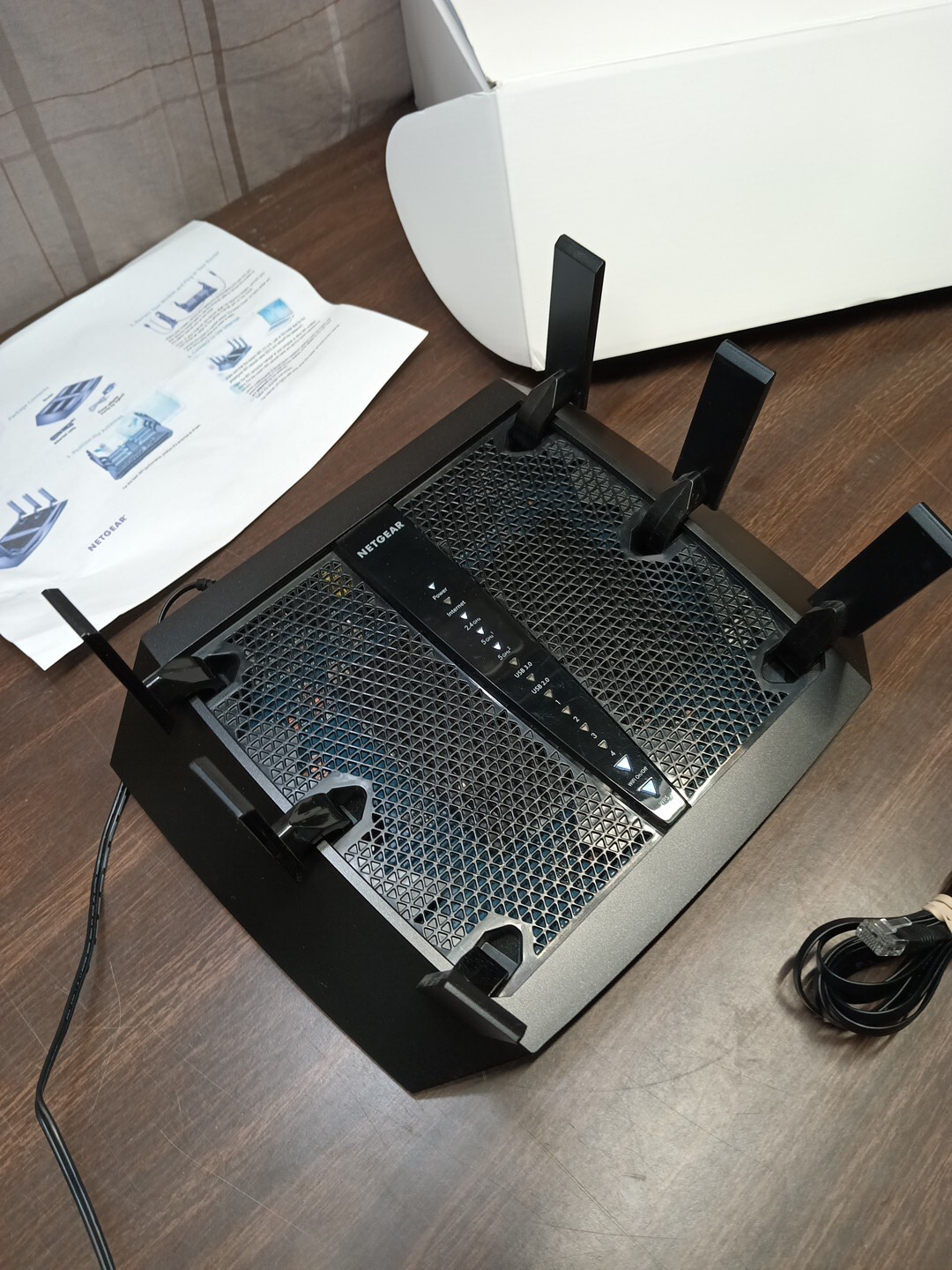 NETGEAR R8000P Nighthawk 1000 Mbps 4 Port Tri-Band WiFi Router ...