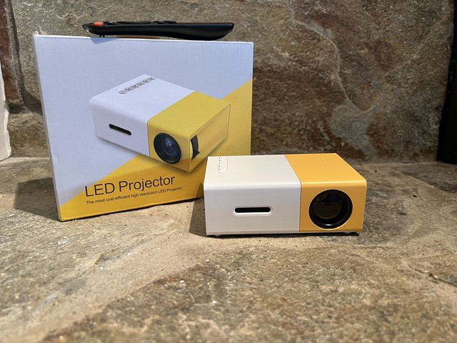 EEEKit 1080p Portable LED Mini Projector - White/Yellow for sale online ...