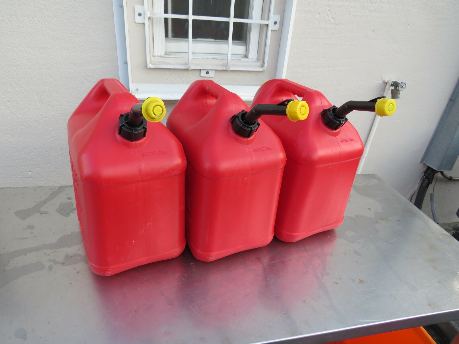 (3 Pack) - Blitz Original Pre-Ban 5 Gallon Gas Can Model #50833 | eBay