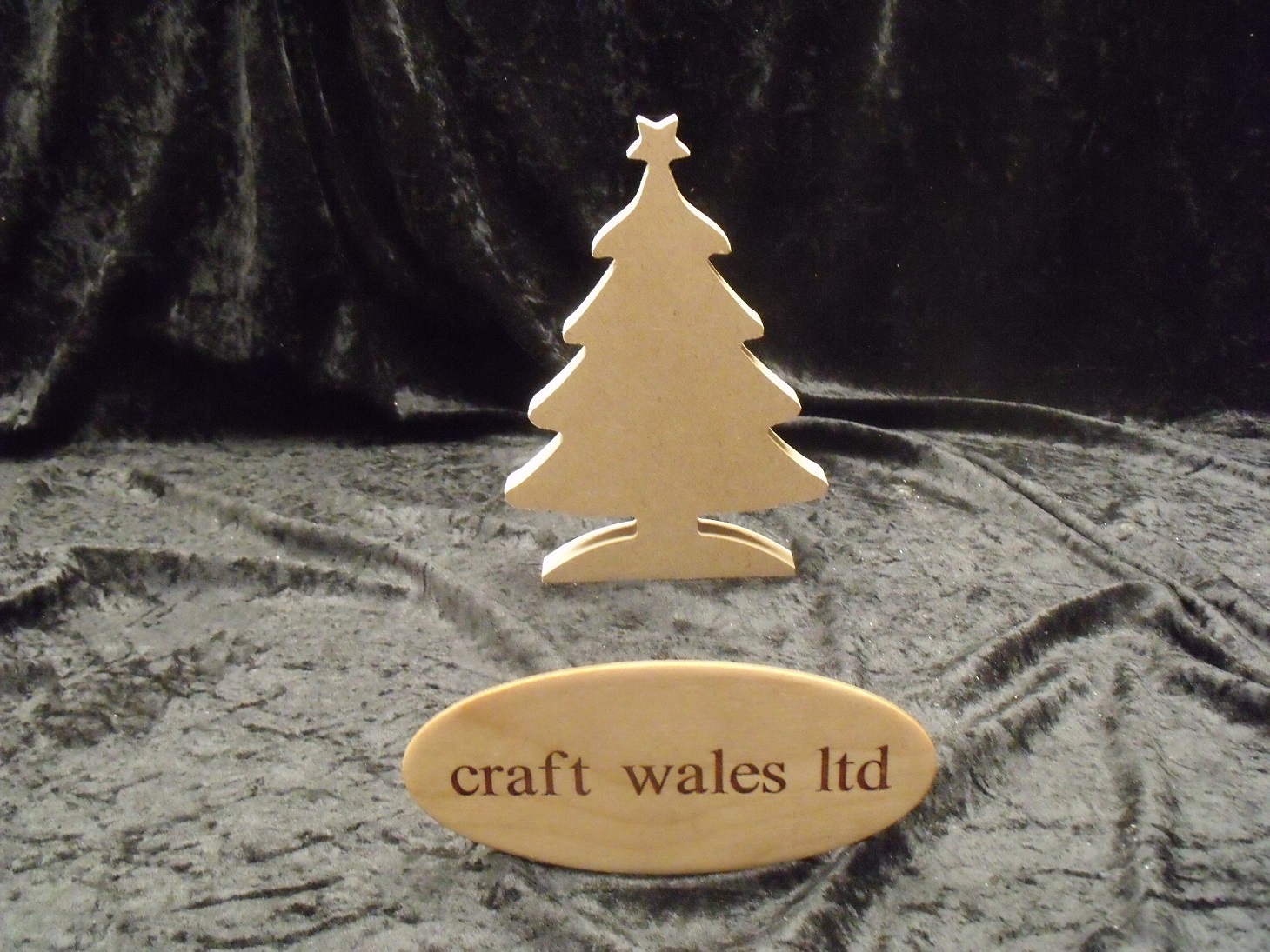 Christmas Tree Shape MDF Bundles of 10 or 20 Freestanding 200mm x 18mm ...