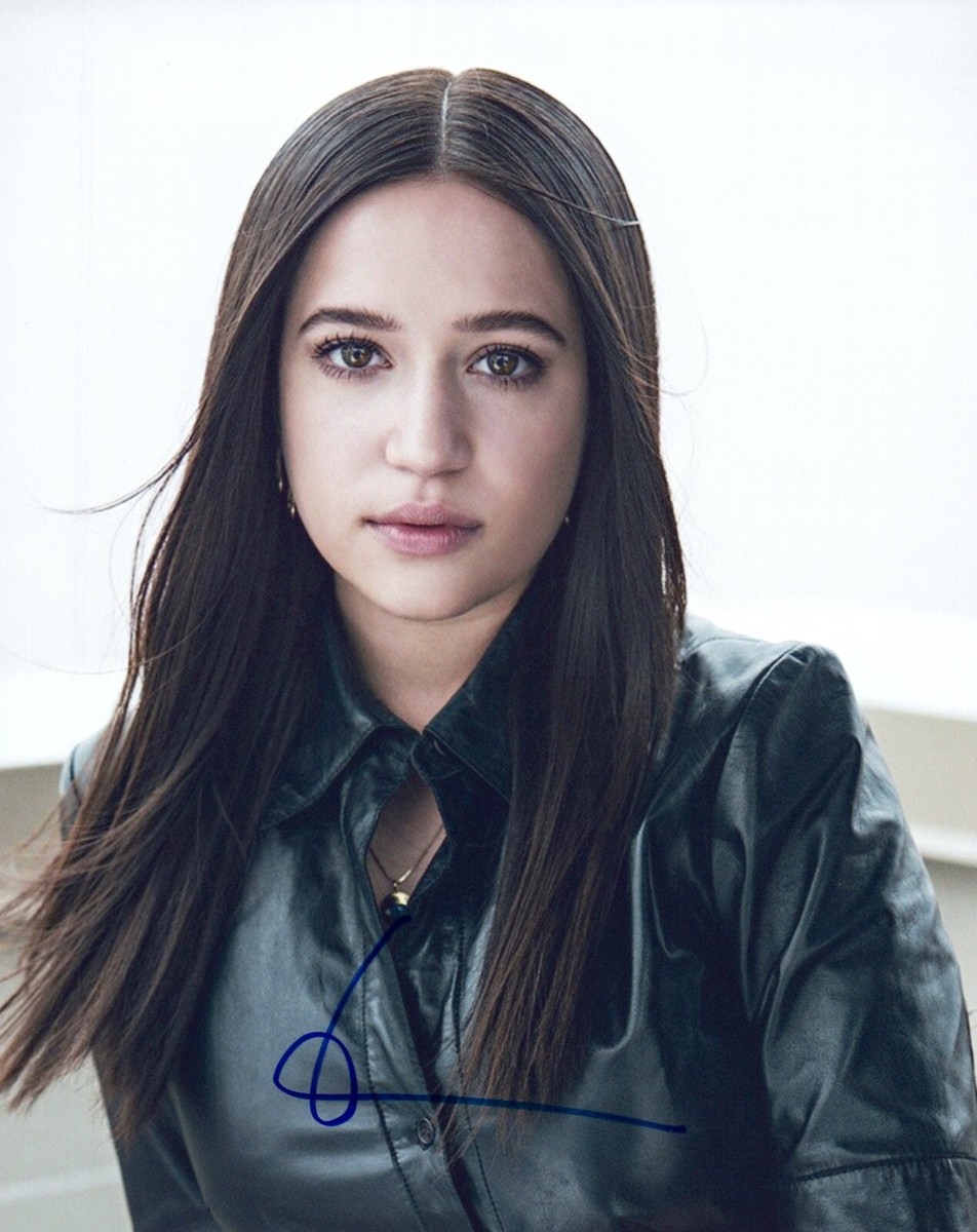 Gideon Adlon ~~ GIDEON ADLON Authentic Hand Signed "BLOCKERS" 8x10 ...