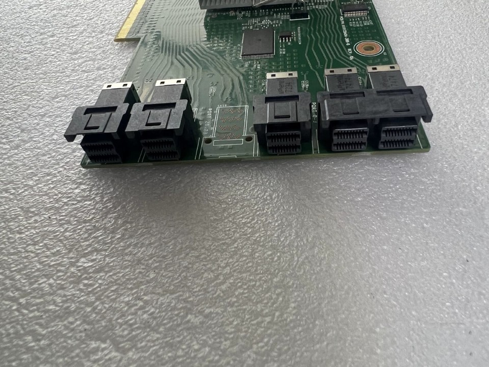 HP Array Card U.2 8643 Interface 1A425VV00-600-G 0101CBA00-388-G ...