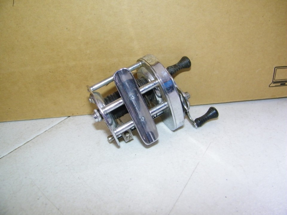 Vintage Shakespeare No. 1950 Direct O Drive Fishing Reel Model FC ...