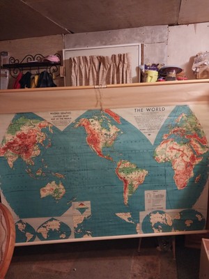 World Maps - School Pull Down Map