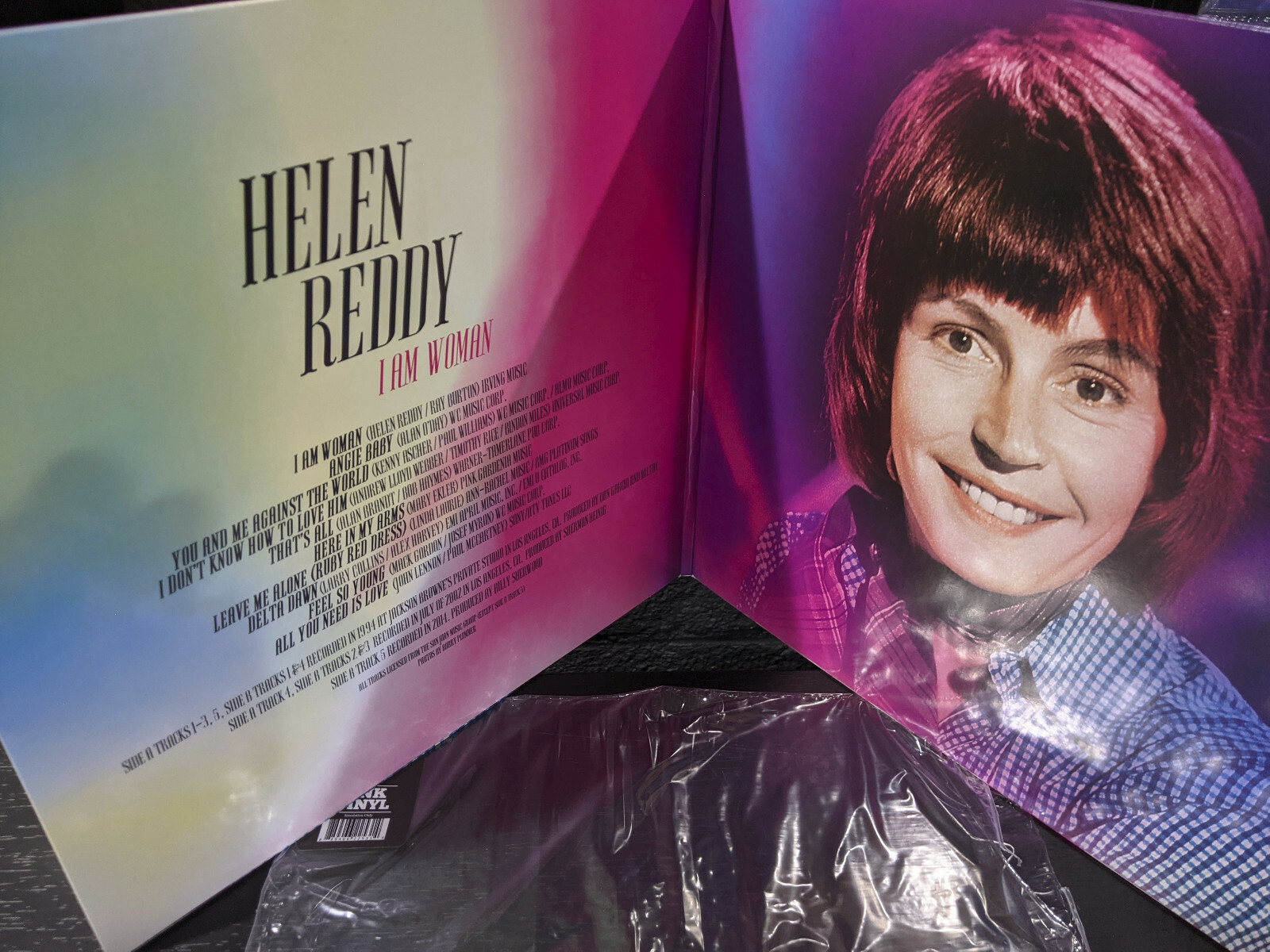 HELEN REDDY I AM WOMAN Pink Vinyl LP Delta Dawn Angie Baby Leave me ...
