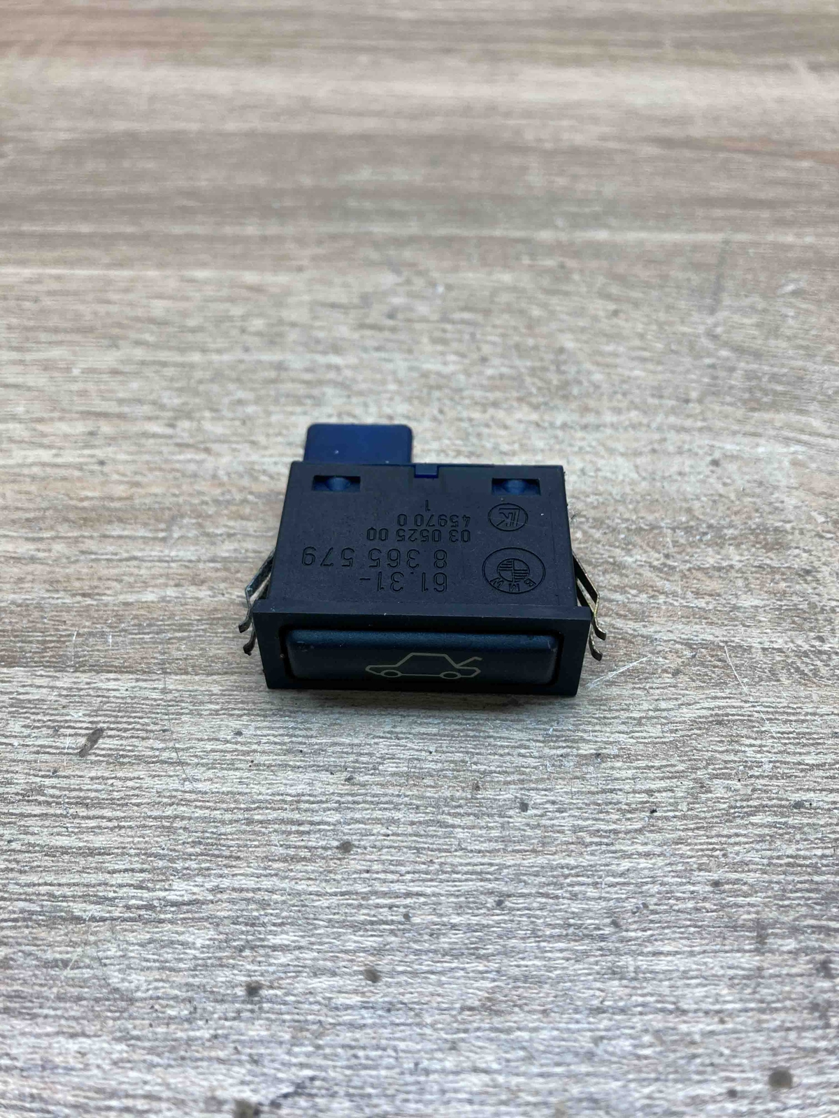 8365579 459700 BMW E series Bootlid Tailgate Push Button Switch | eBay