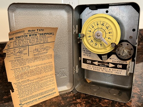 Intermatic 24Hr Dial Time Switch With Skipper Double Pole Single Throw ...