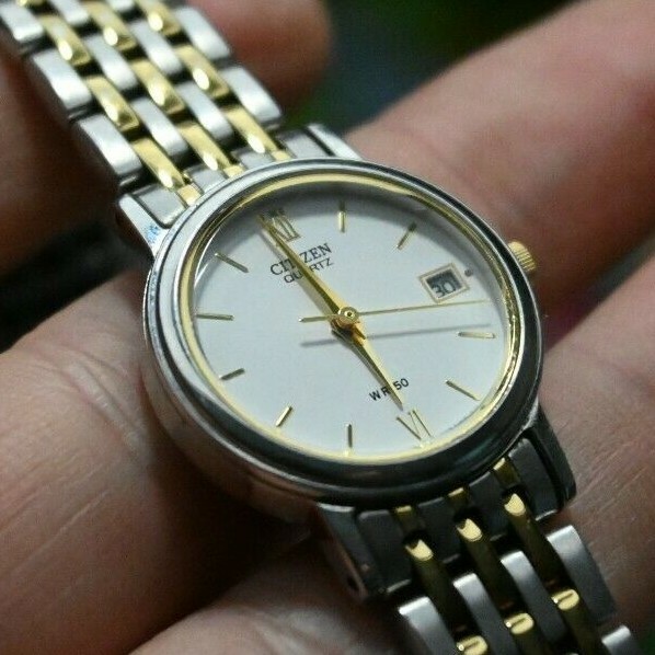 Citizen Quartz Ladies Watch WR50 1012-S038570 Two Tone Gold Silver Face ...