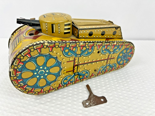 Vintage 1930s MARX Tin Litho Sparkling Doughboy Pop-up Tank. * WORKS ...