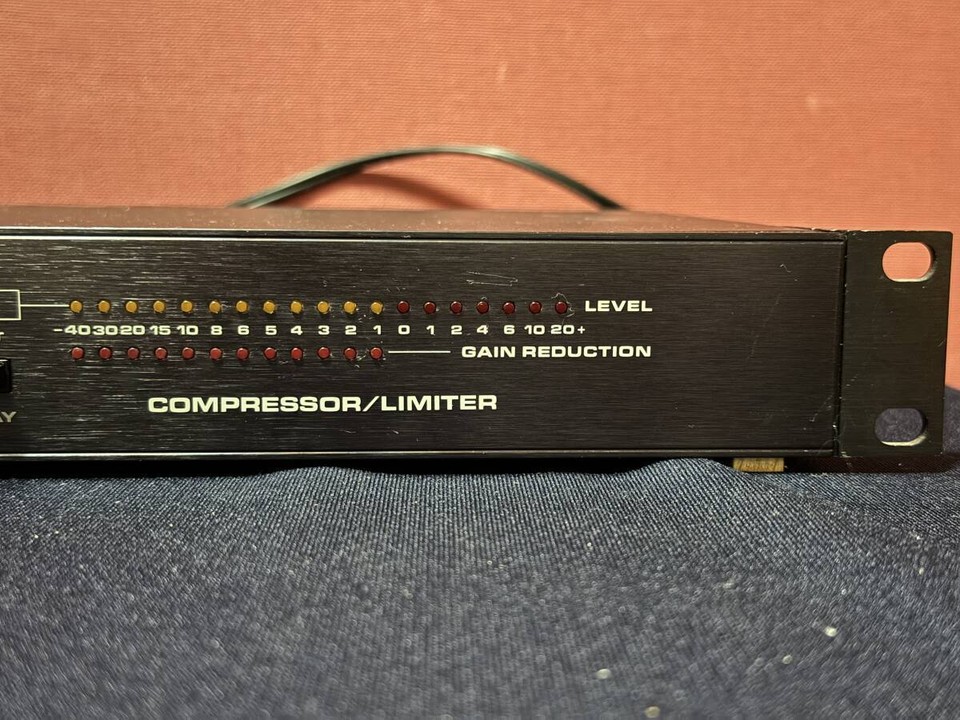 dbx 160X Professional Compressor Limiter Signal Processor Operation ...