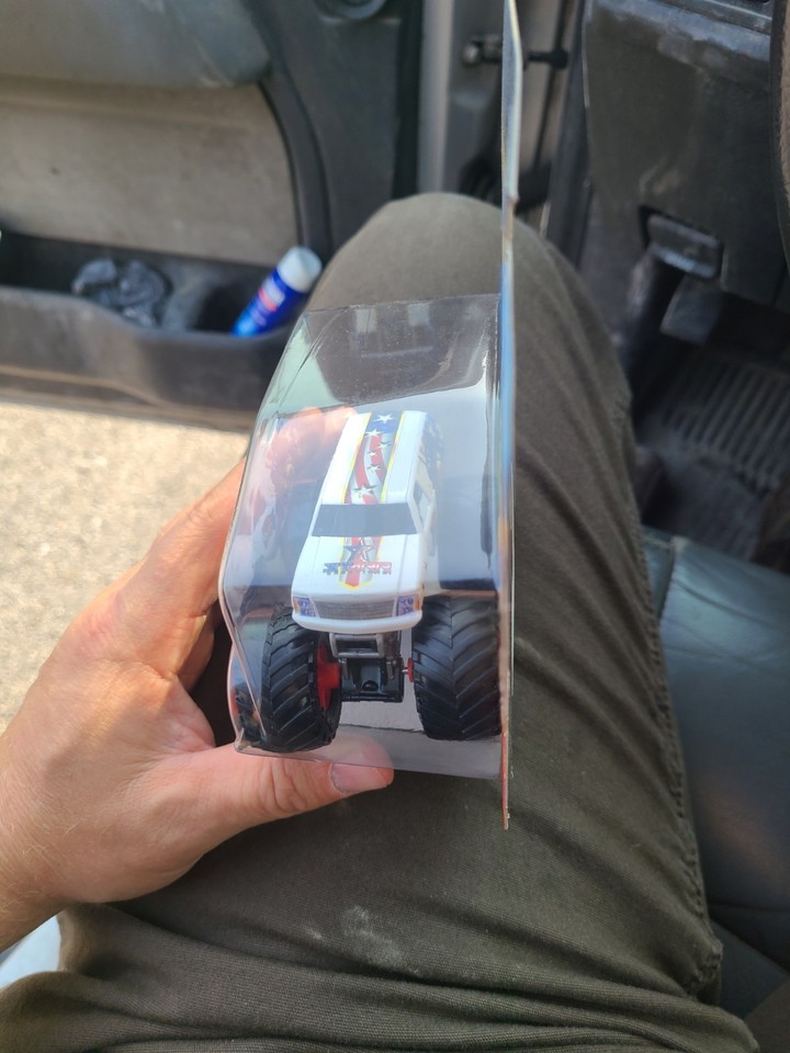 2025 Monster Jam Series 42 Jester World Finals 1:64 Diecast Spin Master ...