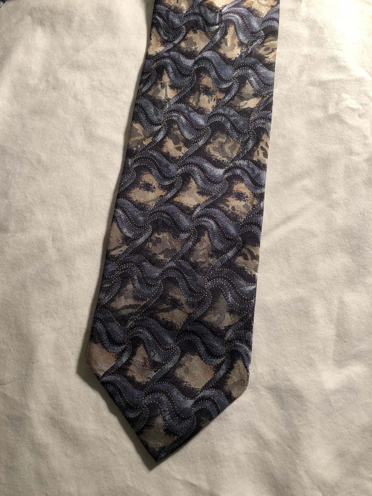 Louis Roth Geometric Waves Made in Italy Beige Gray Silk Necktie Tie | eBay