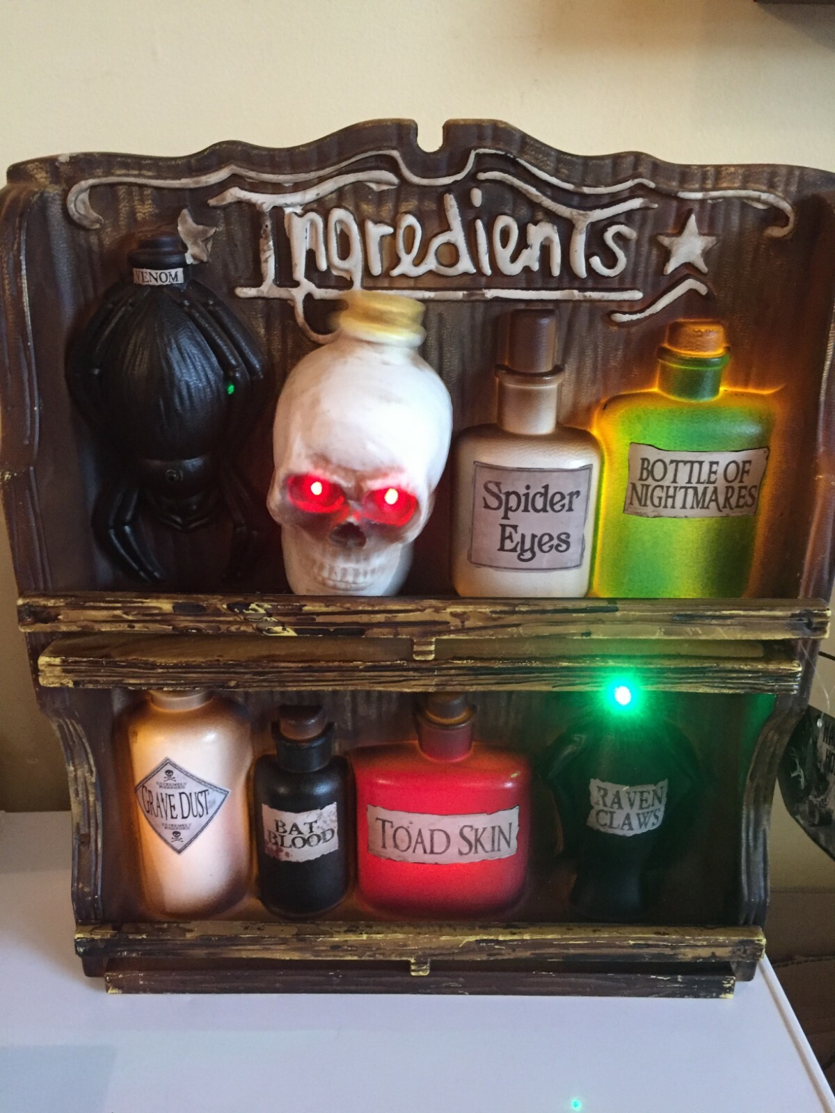 ANIMATED SKULL SPICE RACK INGREDIENTS POTION BOTTLES LIGHT UP PROP ...