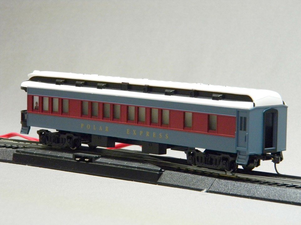 LIONEL HO SCALE POLAR EXPRESS LIGHTED OBSERVATION PASSENGER CAR ...