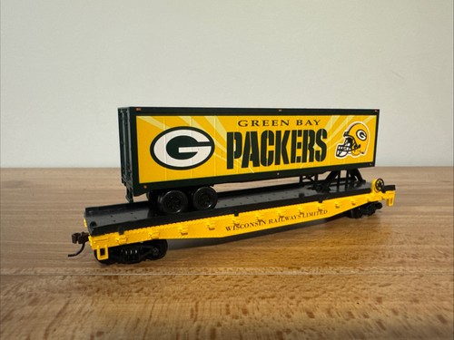 Hawthorne Village NFL Football Green Bay Packers Locomotive HO Model ...