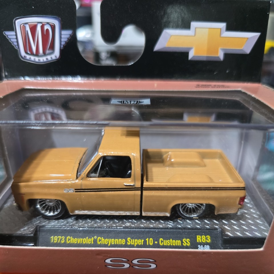 M2 Machines 1973 Chevrolet Cheyenne Super 10 Custom SS R83 Square Body ...