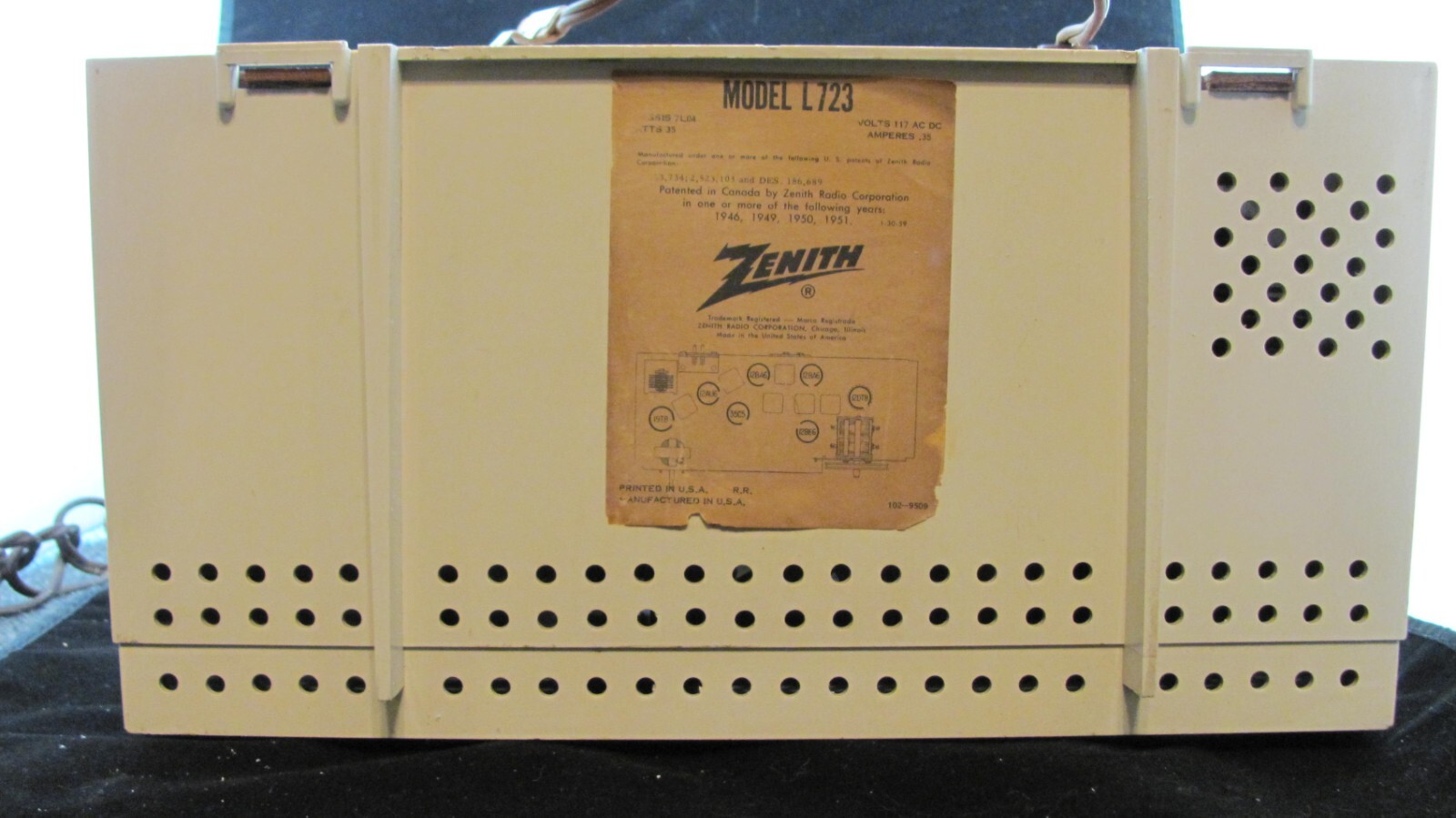 1963 Zenith Tube Radio Model: L723 Casing Plastics | eBay