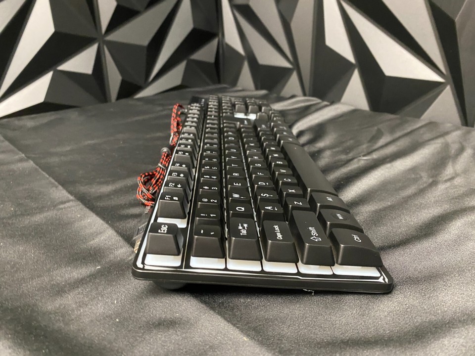 Skytech Gaming Keyboard K-1000 RGB Rainbow BackLit Full Size Keyboard ...