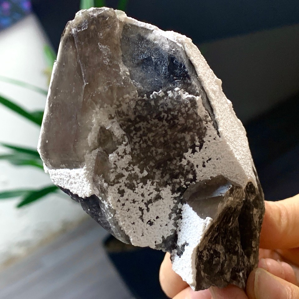 343G Rare transparent blue cubic fluorite mineral crystal sample ...