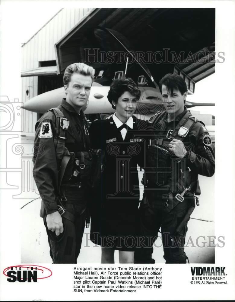 Deborah Moore 1992 Press Photo Anthony Michael Hall, Deborah Moore