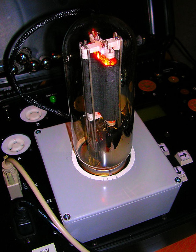 AMPLITREX TUBE TEST SERVICE 805, 845, 211, VT-4-C, Western Electric 242 ...