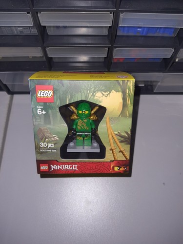 LEGO 2014 Target Gift Set (5004076) Ninjago Lloyd Dx Super boy RARE ...
