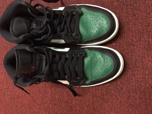 Nike Air Jordan 1 Mid Pine Green Toe Mens 7 Green/White/Black 554724 ...