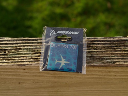 Boeing 787 Dreamliner Wide-Body Twin-Engine Jet Airliner Metal Lapel ...