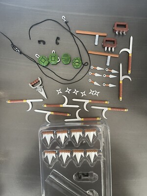 Mezco One:12 TMNT Animated Mutant Ninja Turtles Weapons Dagger Claws ...