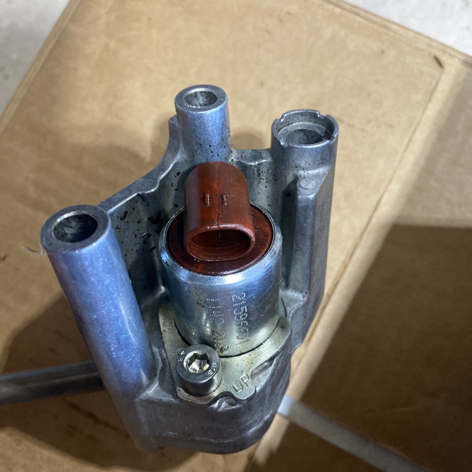 2013 VOLVO D13 12.8L L6 455HP JAKE CONTROL VALVE P/N: 21596644 | eBay