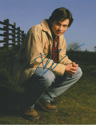 TOM WELLING SMALLVILLE SIGNED 8X10 COLOR PHOTO CLARK KENT SUPERMAN ...
