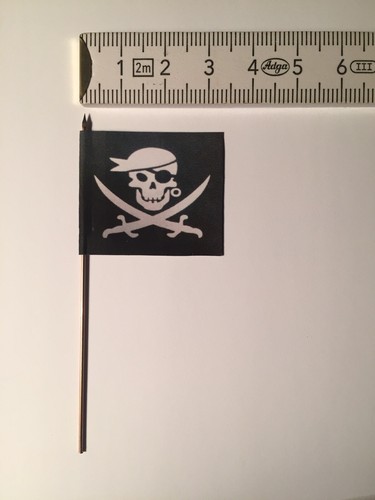 1265) 1x 28mm Pirate Flag Pirates of the Caribbean Ready On 8cm Metal ...